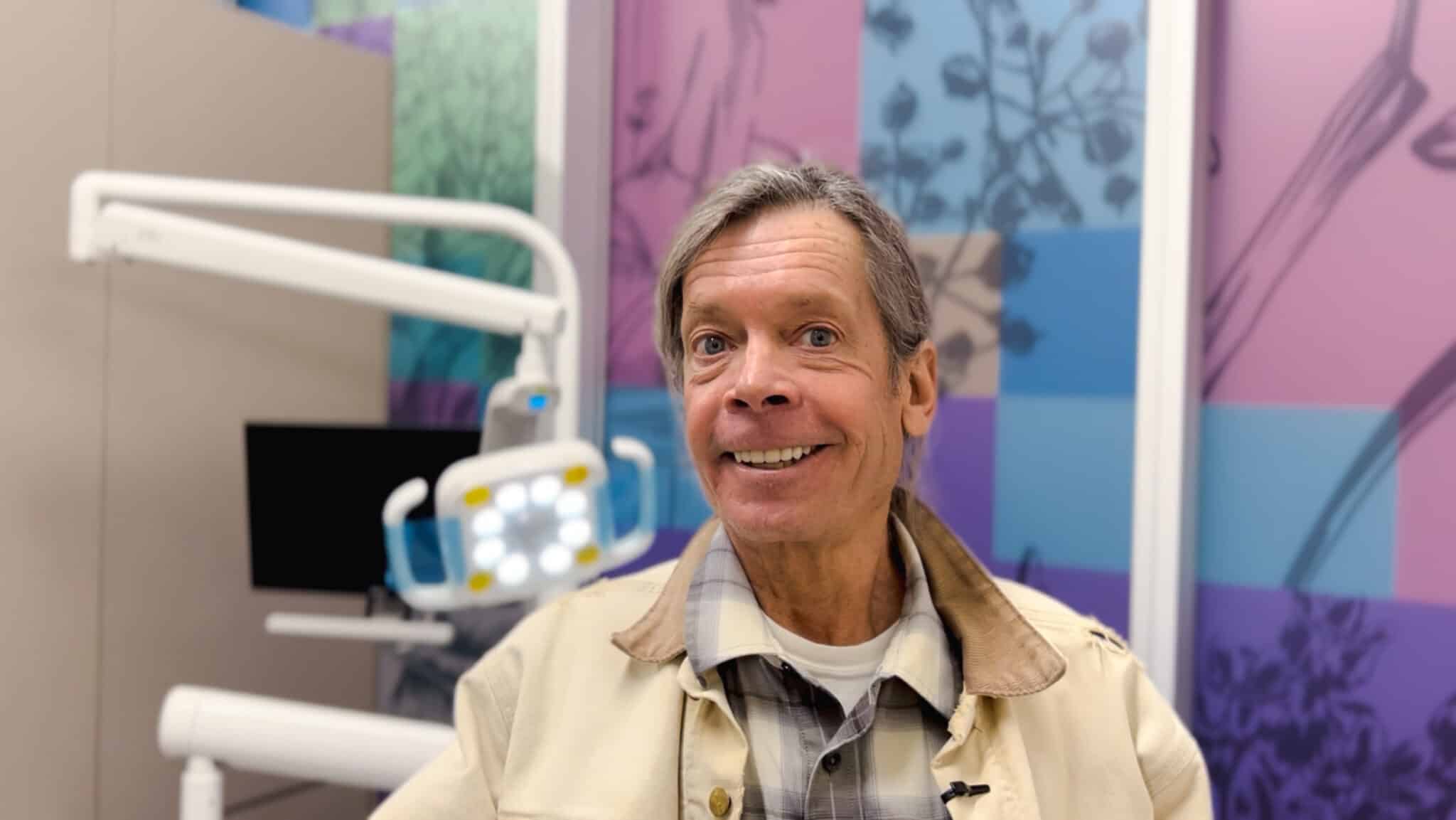 John recupera su mayor activo, su sonrisa confiada | Church Health